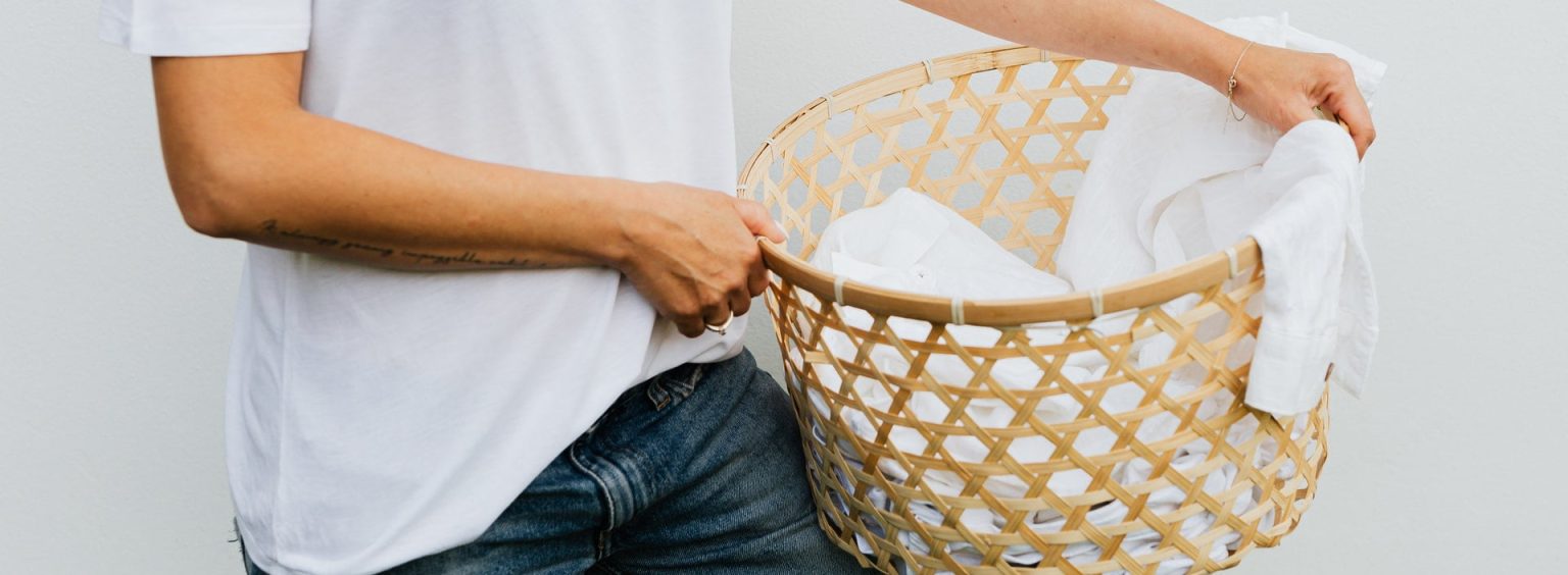 10 Eco-Friendly Laundry Detergent Alternatives For When You’ve Run Out